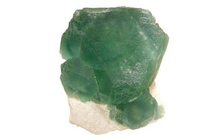 Fluorite: Unlocking Focus, Mental Clarity, and Emotional Healing